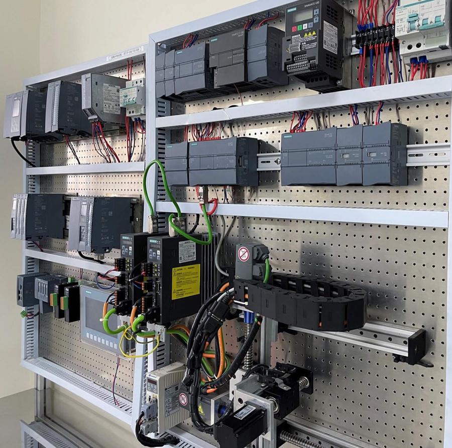 《大型PLC编程核爆班》